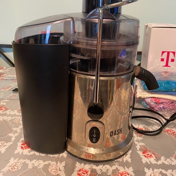 Kitchen | Used Dash Juicer | Poshmark